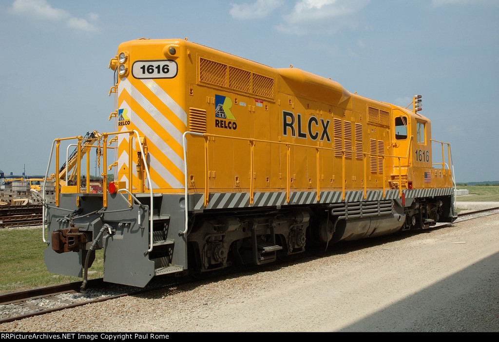 RLCX 1616, EMD GP9, rebuild-repaint at the RELCO Shop Facility